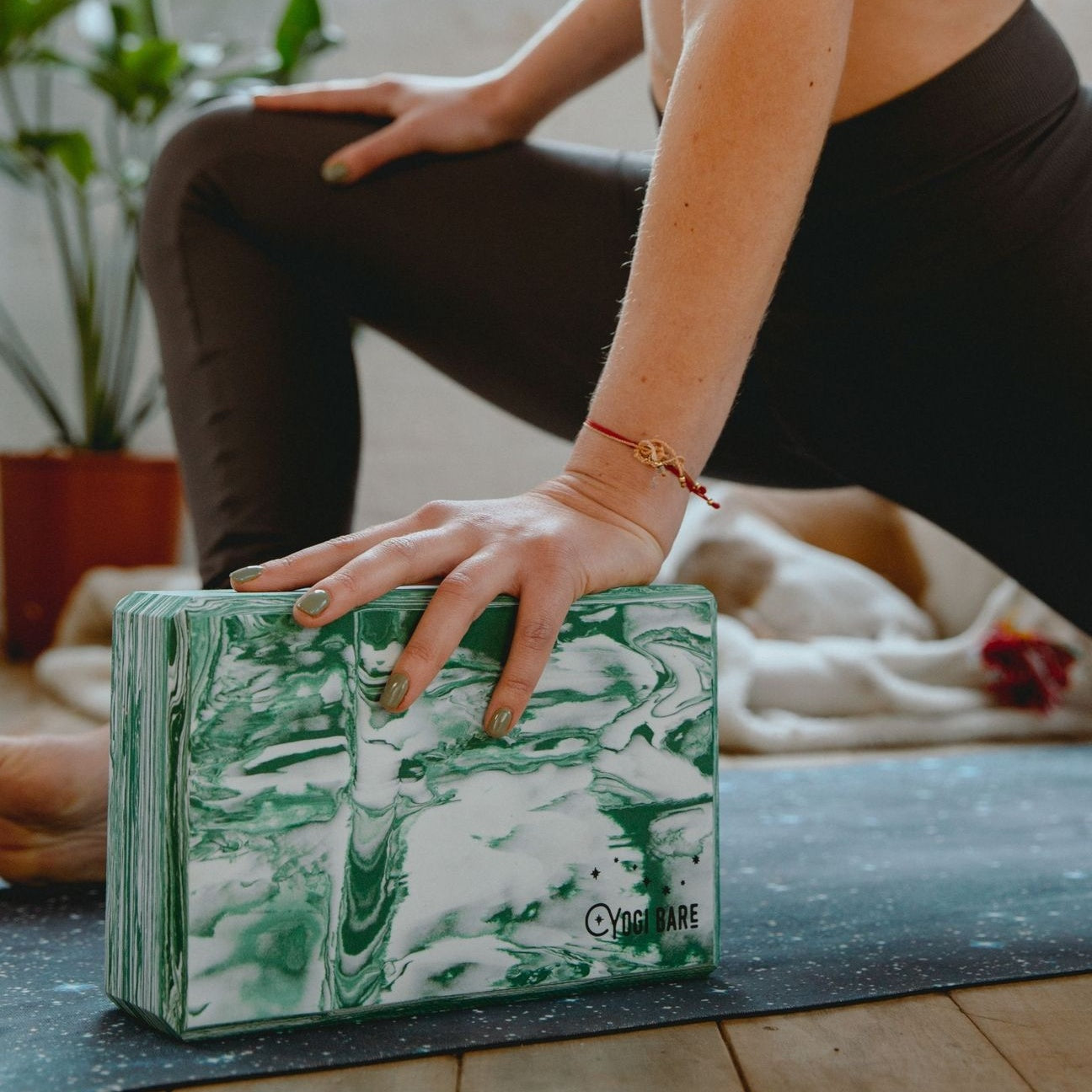 5 Unique Yoga Block Uses You Might Not Know – Yogi Bare